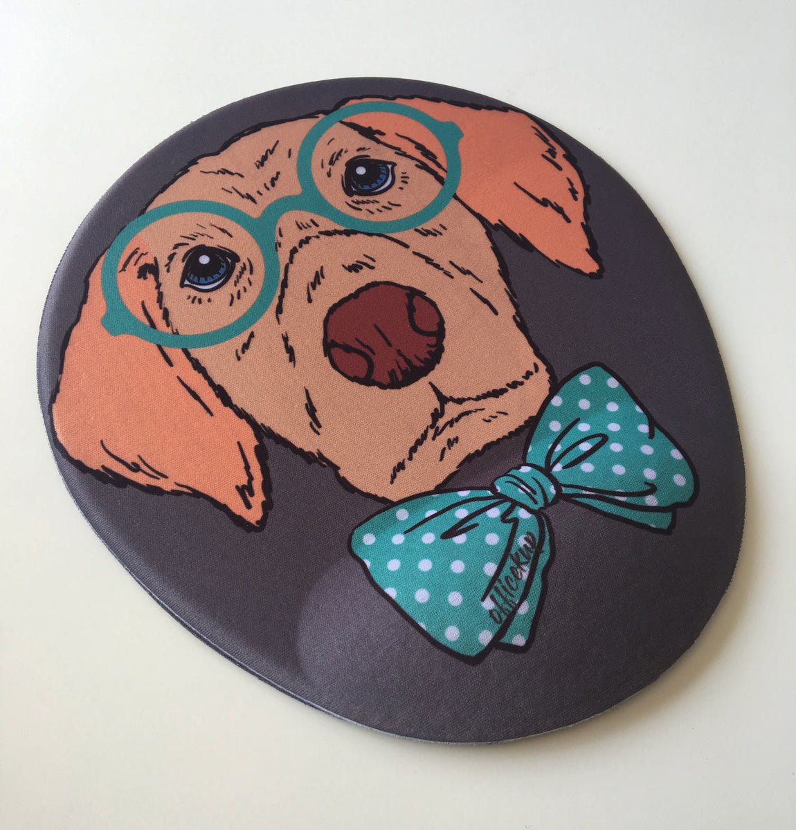 Officekup Bilek Destekli Mouse Pad Fare altlığı- GRİ DOGS OUT – officekup